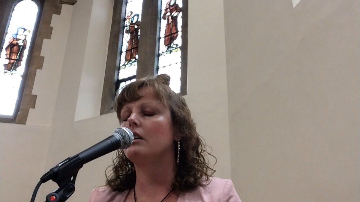 LUCINDA WILSON – Wedding singer, funeral singer, ceremony singer ...